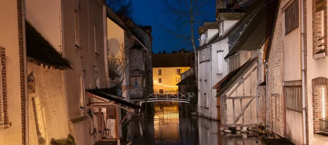 Photo : Montargis, la "Venise du Gâtinais" de nuit | Val de Loire