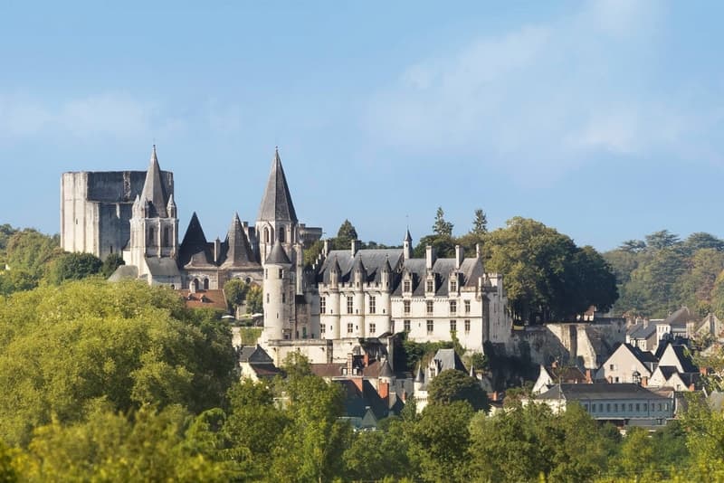 Découvrez la cité royale de Loches transformée | Val de Loire