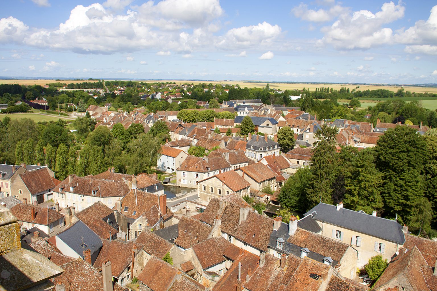 Découvrez le village de Donzy dans la Nièvre | Val de Loire